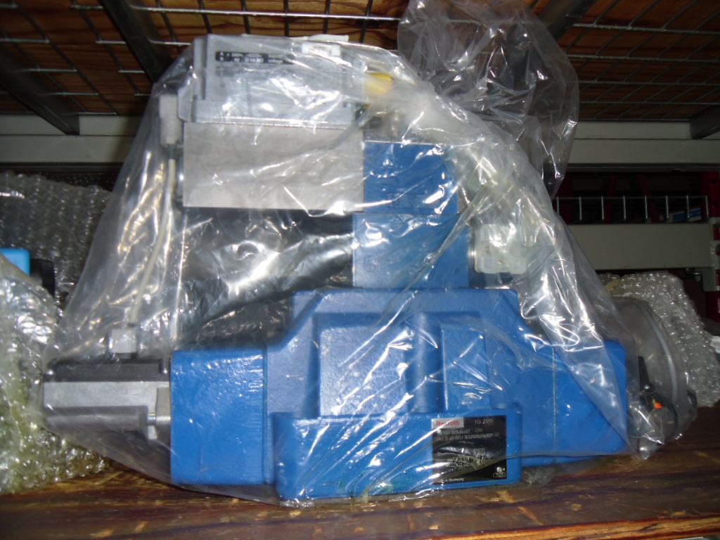 VALVE,PROPORTIONAL NG25 B CLAMP | Milacron eStore