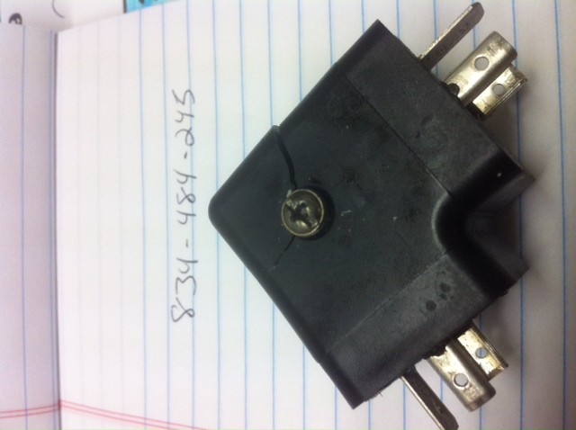 HOUSING,PLUG 3P (ELECT INT) | Milacron eStore