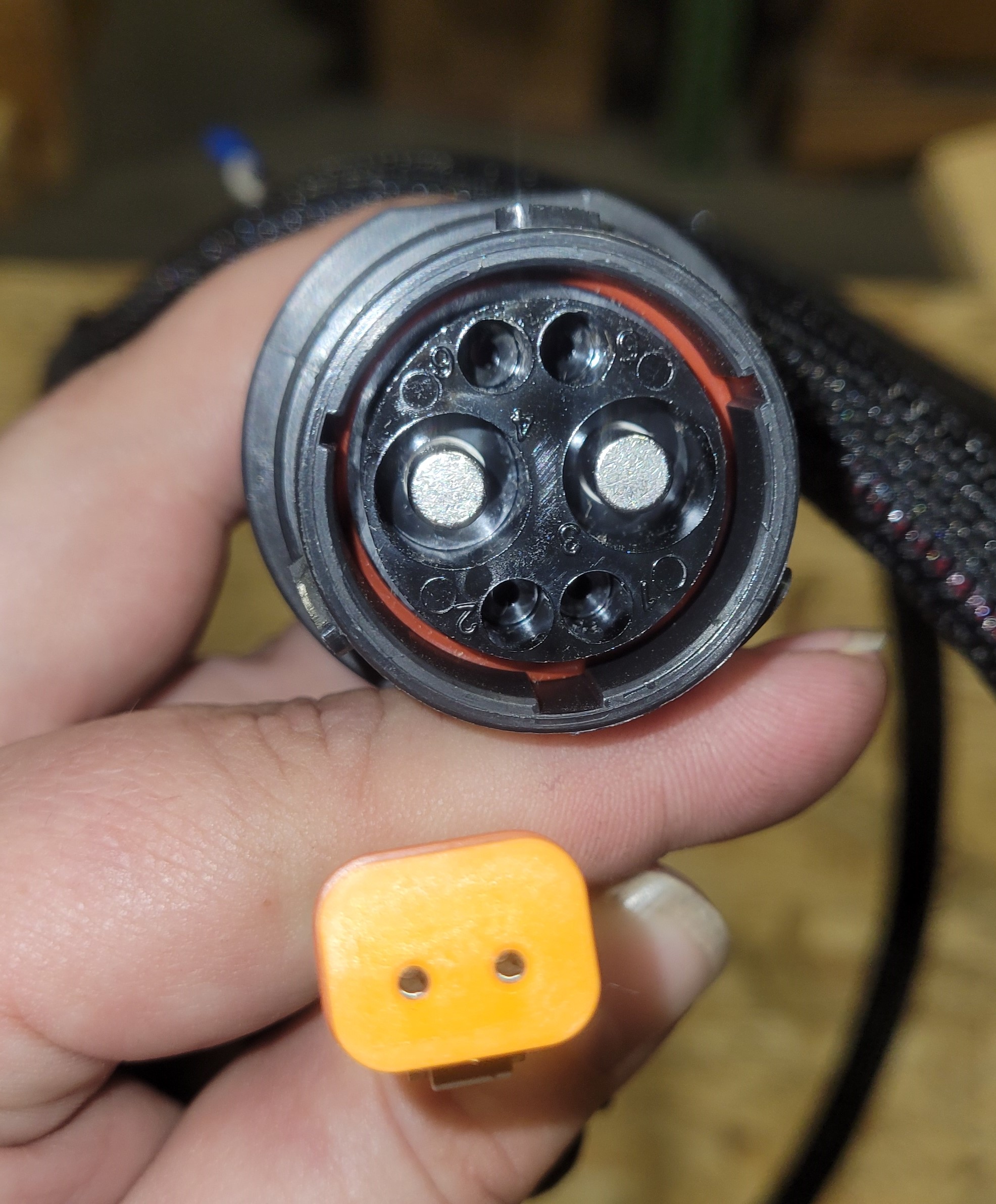 HARNESS, WIRING, CAB TILT CONTROL, CROSS INTEGRATED RESERVOIR ASSY. W ...