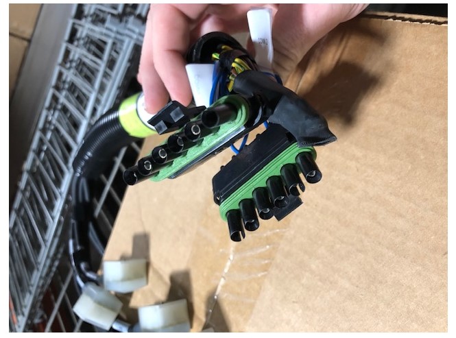 VALVE BANK HARNESS | Schwarze eStore