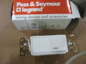 SWITCH-120V 20A SPST PDL W/ LT WHT | REV Parts Store